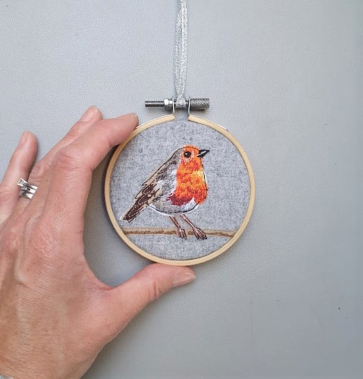 Handmade Robin applique and embroidered mini ho... - Folksy
