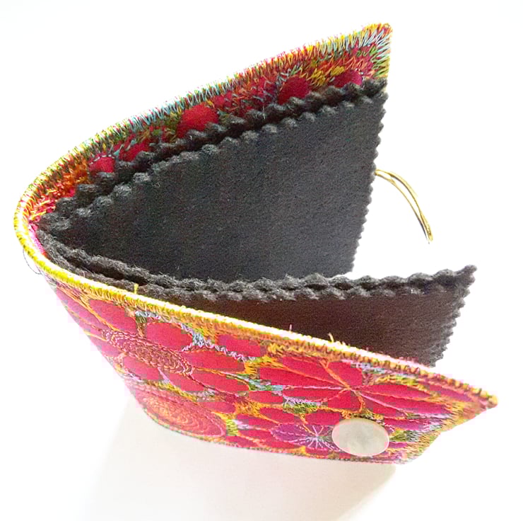 Sewing Needle Case with Free Machine Embroidery... - Folksy