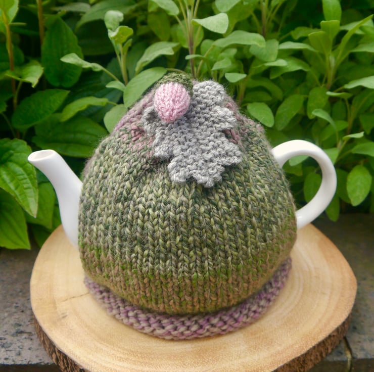Large 8 Cup Autumnal Wool Tea Cosy With Oak Lea... - Folksy