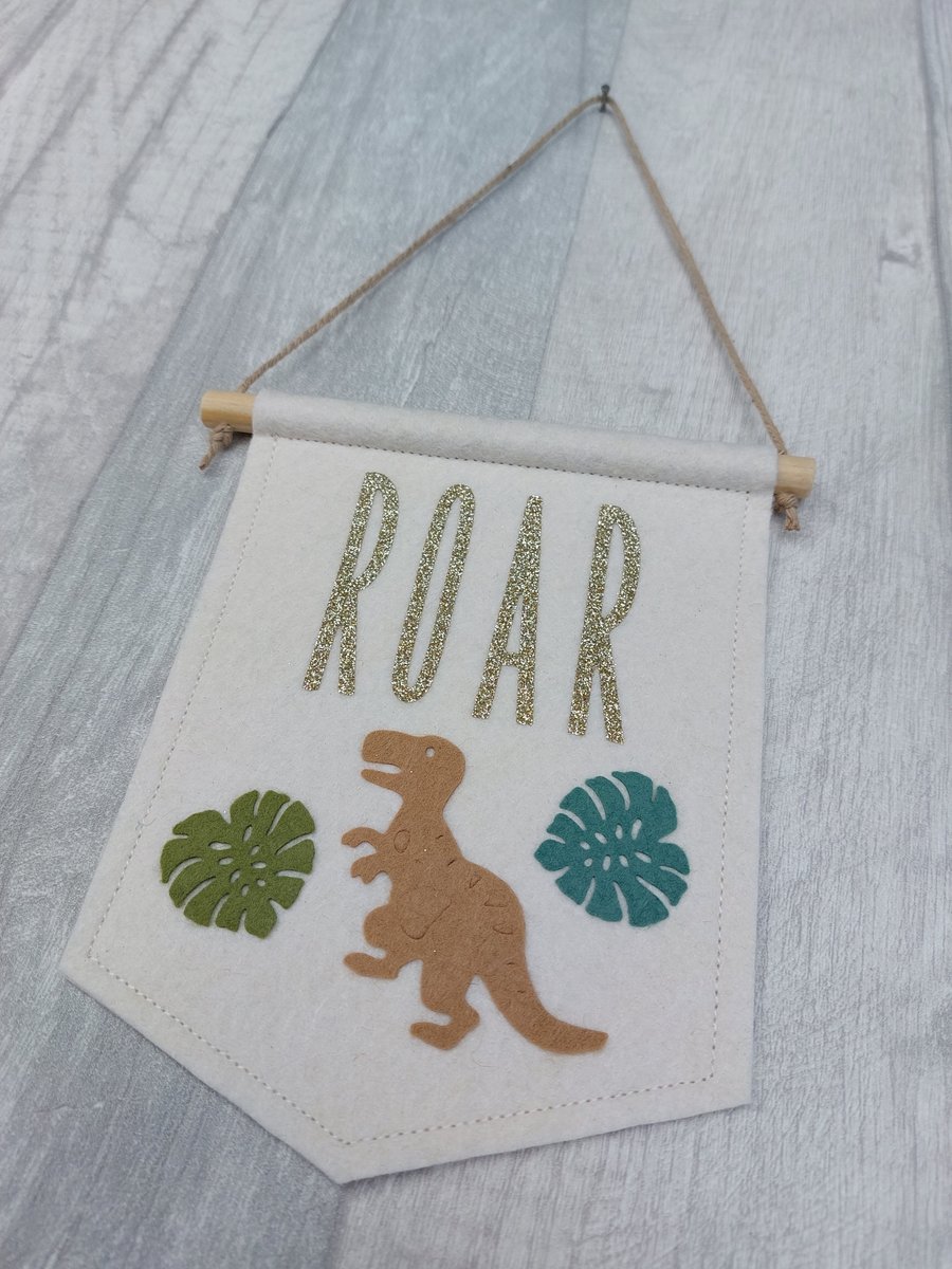 Dinosaur wall hanging, ROAR wall sign, banner, ... - Folksy