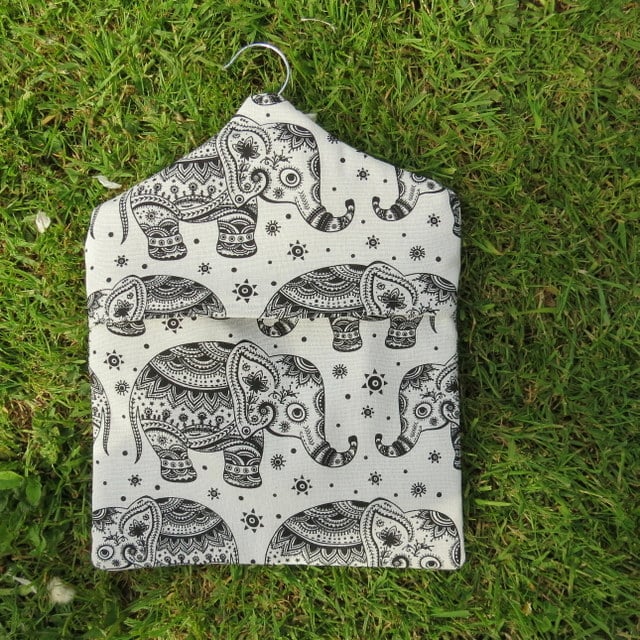Elephants peg bag. A peg bag with an elephants... - Folksy