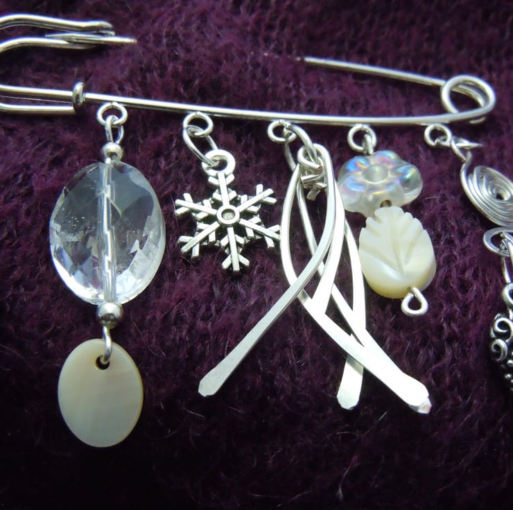 Silver plate kilt pin brooch - Folksy