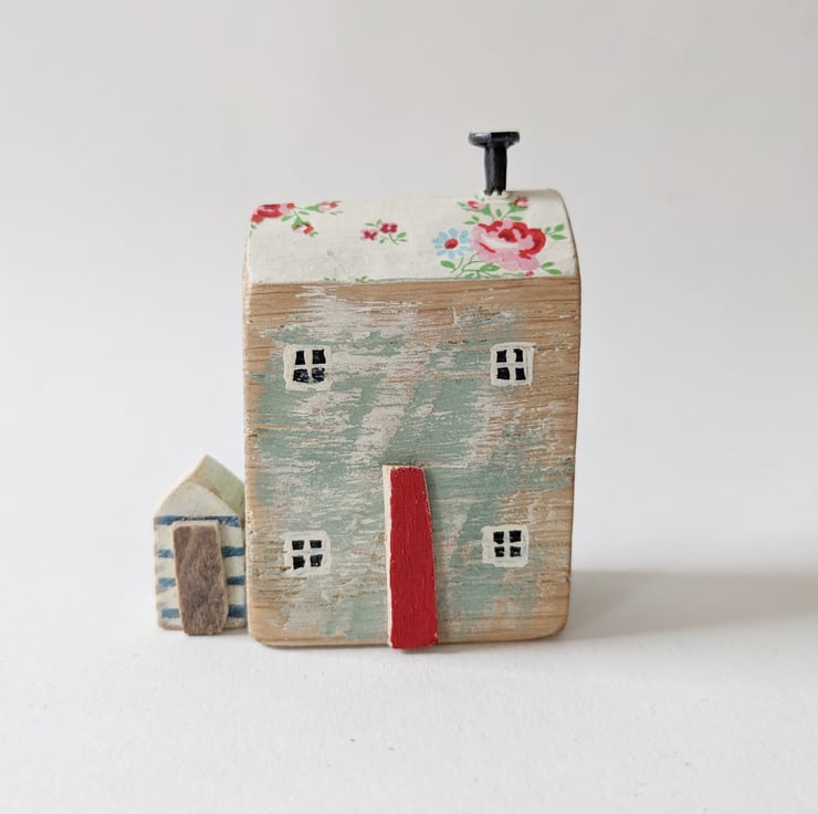 Little Handmade Wooden Sea House with Teeny Bea... - Folksy