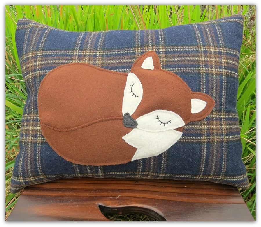 A snoozy fox cushion. Fox pillow. 45cm x 33cm. - Folksy