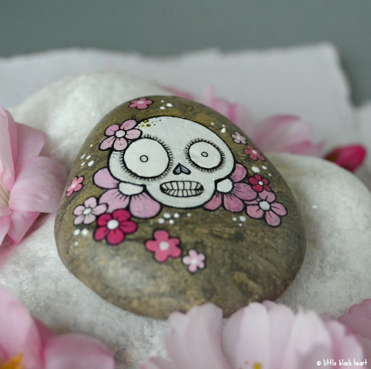 little skull and flowers - painted pebble - Folksy