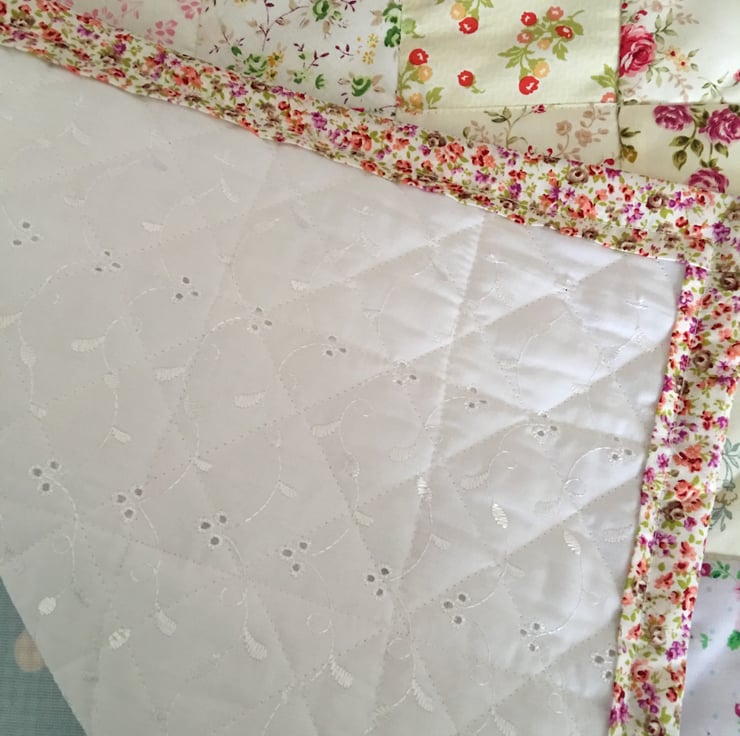 Patchwork quilt in shabby chic , floral fabrics... - Folksy
