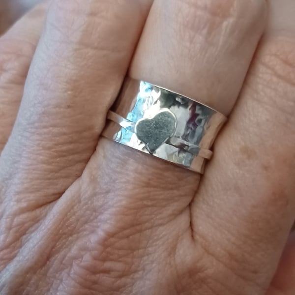 Heart spinner ring - Folksy