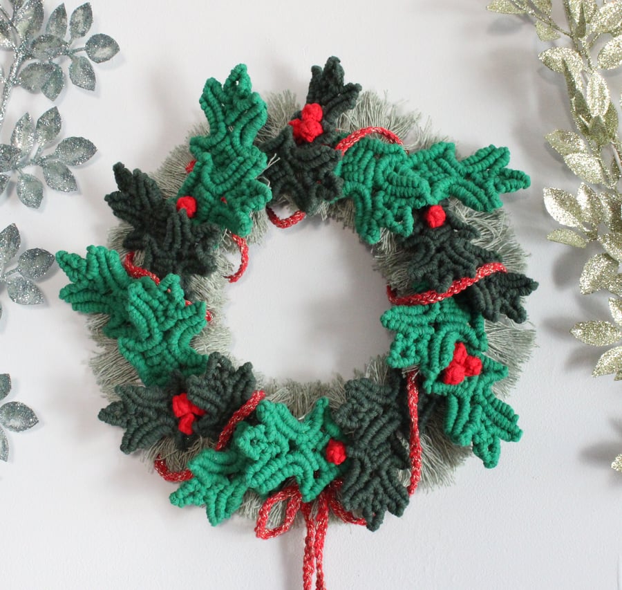Macrame wall hanging, Christmas wreath, holly w... - Folksy