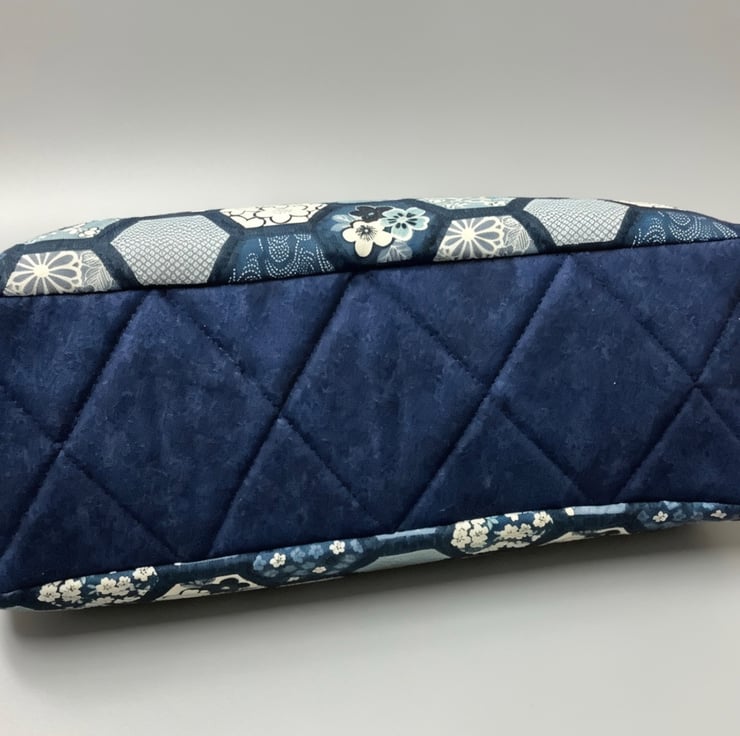 Spacious tote bag in Japanese style navy fabric - Folksy