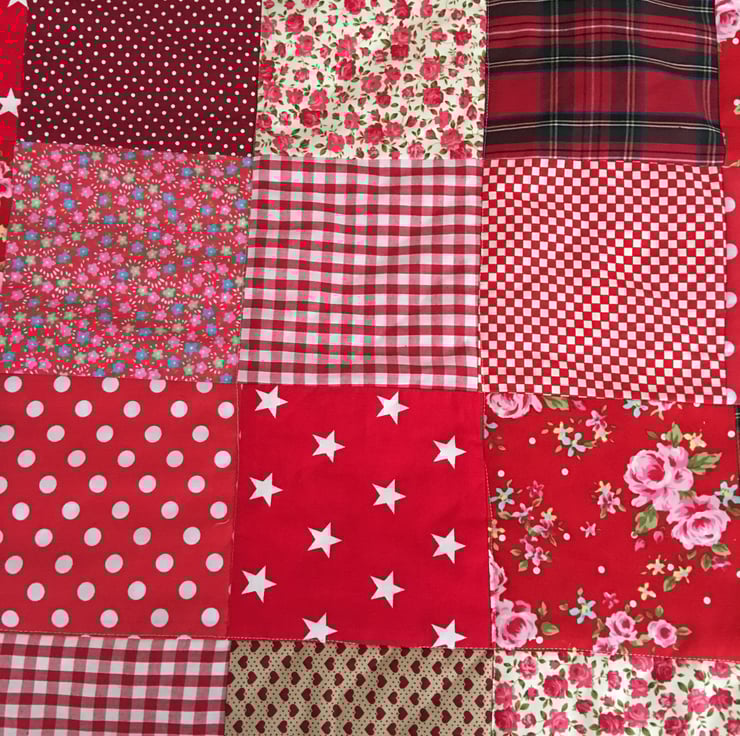 Patchwork quilt in Red cotton fabrics - Folksy
