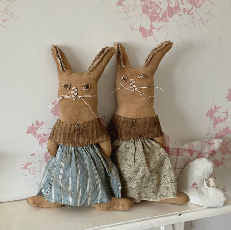 Primitive Rabbit - Folksy