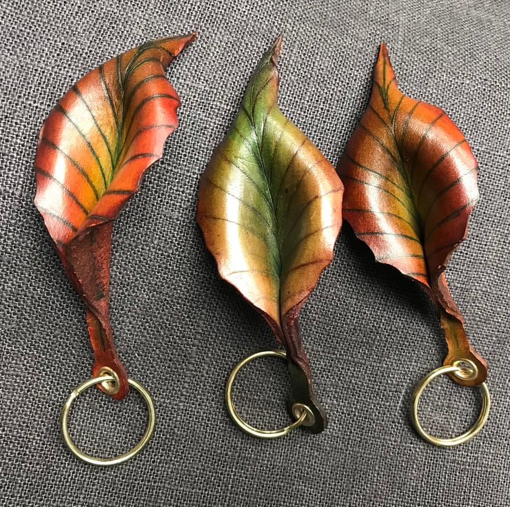 Leather leaf keyring - Folksy
