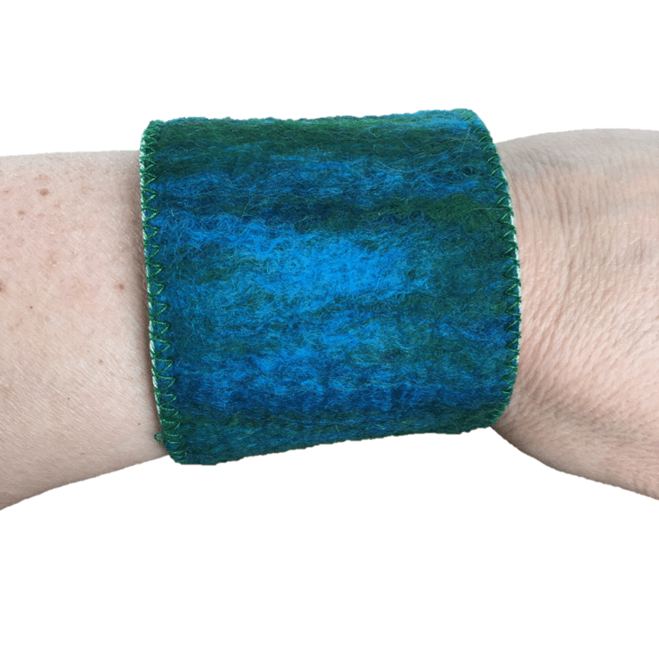 Felted wrist cuff in blue and green merino wool - Folksy