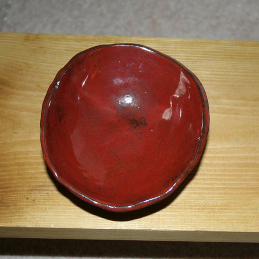 Red Ceramic bowl with feet - Folksy