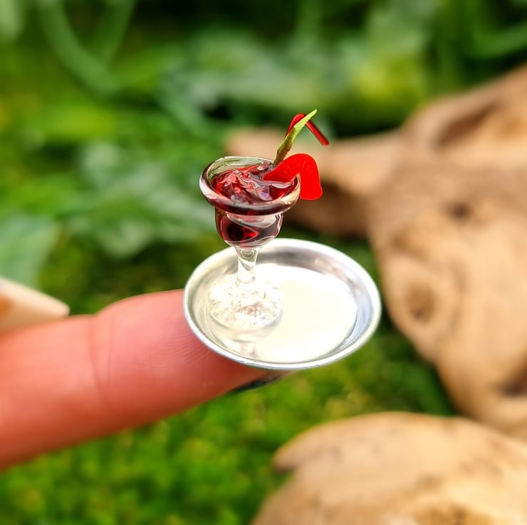 Miniature dollshouse cocktail 1:12 scale strawb... - Folksy