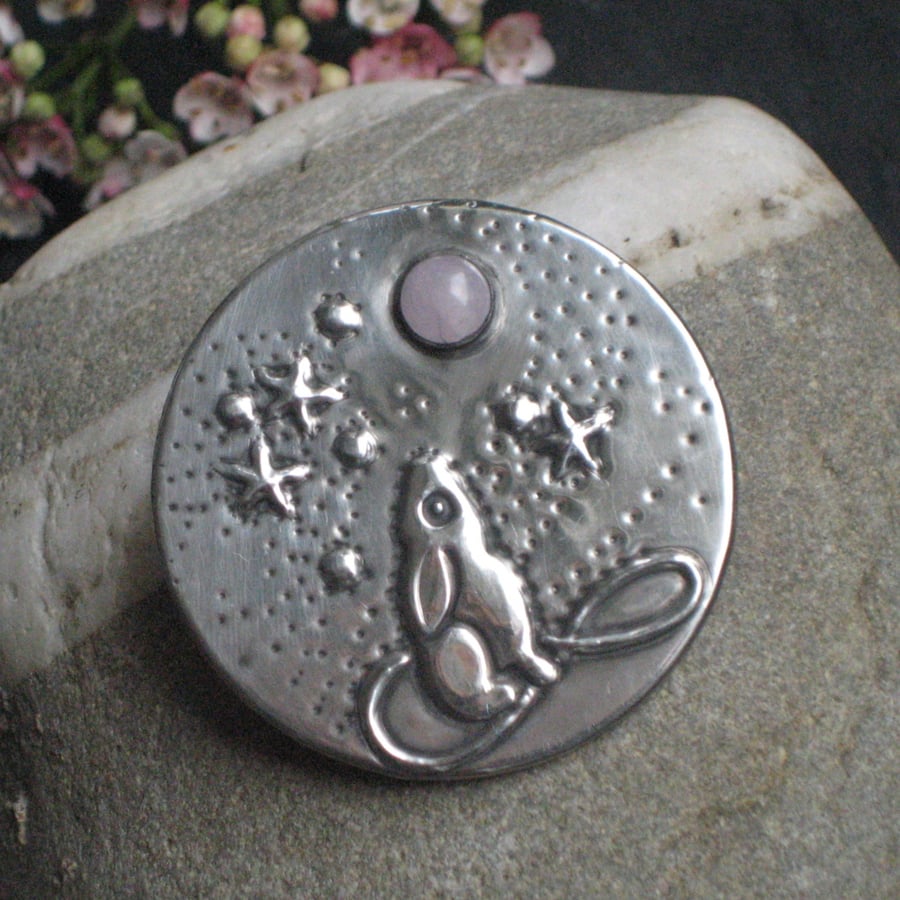 Hare Brooch - Folksy