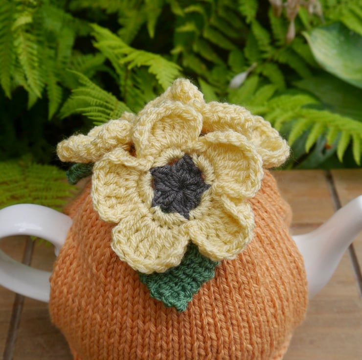 Apricot Flower Tea Cosy, Buttermilk Floral Teap... - Folksy