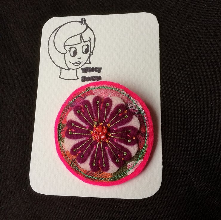 A Bold Flower handmade brooch - Stocking filler - Folksy