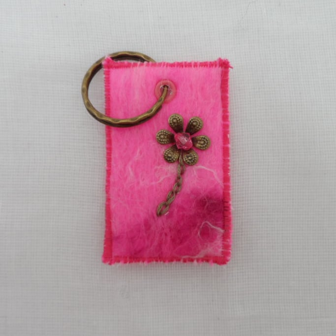 Felted key ring - pink with flower - Folksy