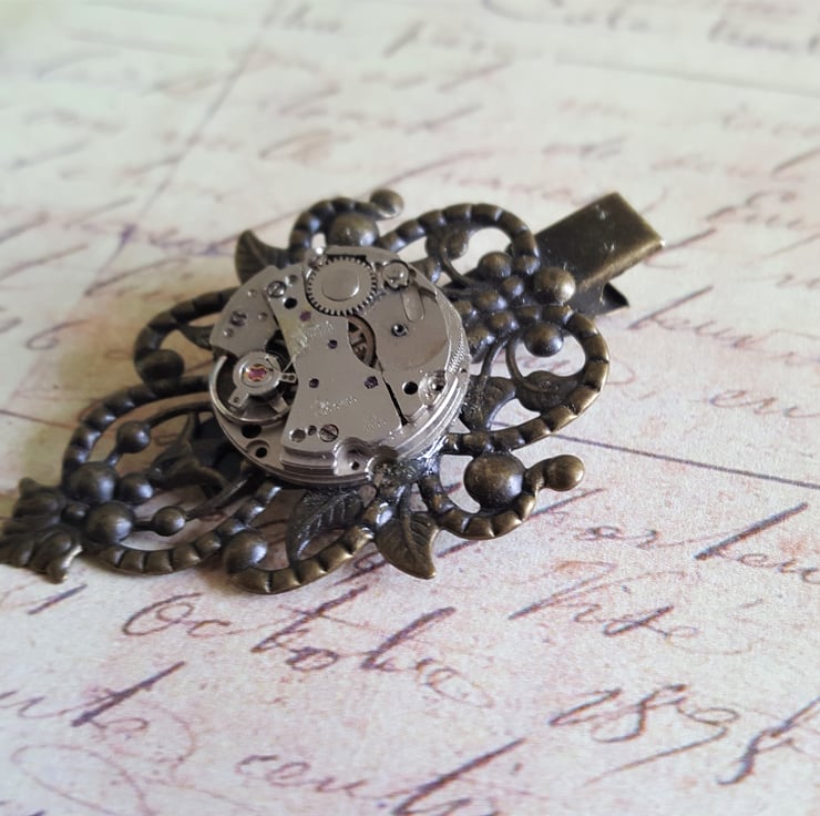 Steampunk Watch Movement Hair Clip - Folksy