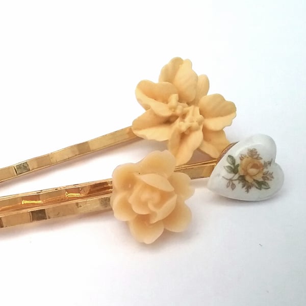 Wedding hats, bridal hair accessories and fascinators on Folksy