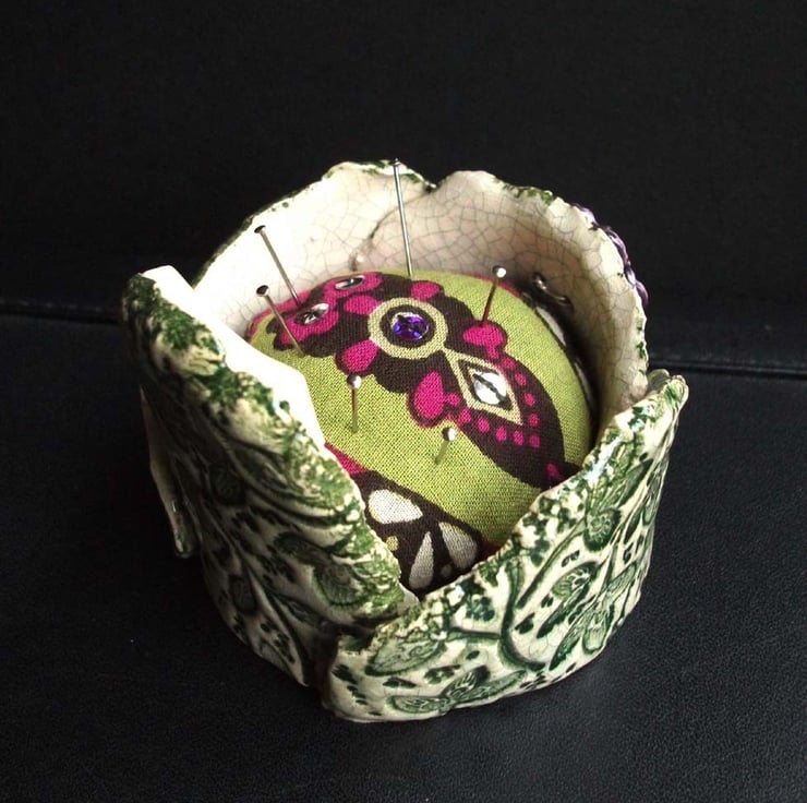 Leafy Ceramic pin cushion holder with flower bu... - Folksy