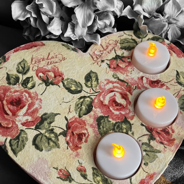 Heart shaped tea light holder - Folksy