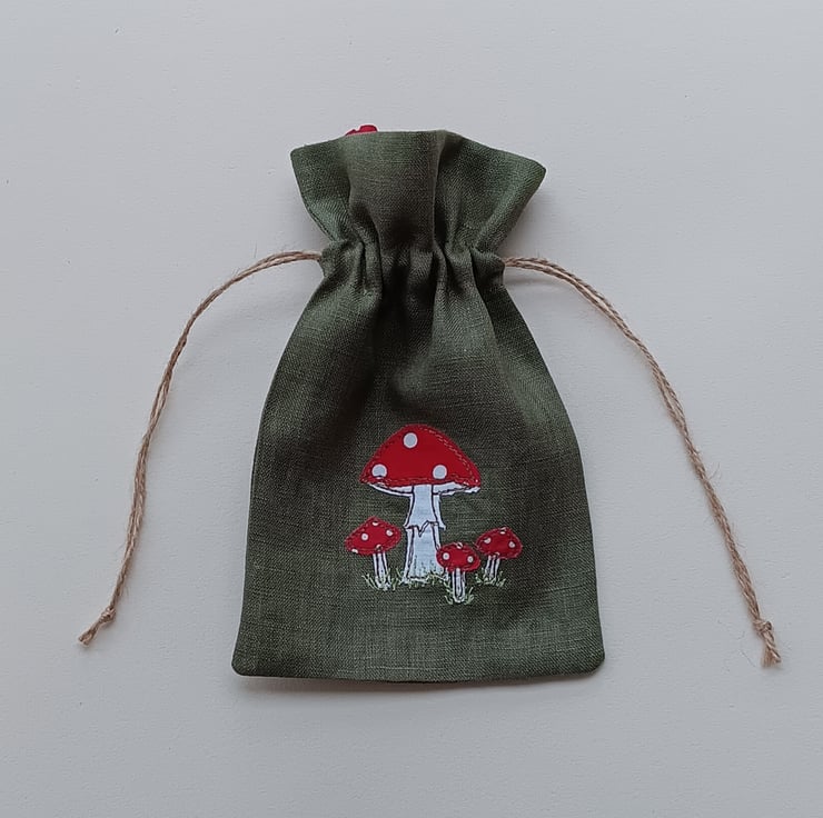 Toadstool Gift Set of Mini Bunting with Drawstr... - Folksy