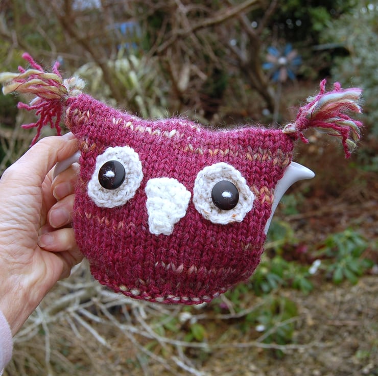 Tea cosy - Plum owl - hand knitted - to fit a ... - Folksy