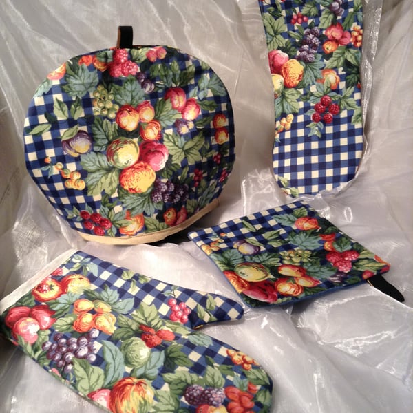 Blue floral checkered kitchen set - Folksy