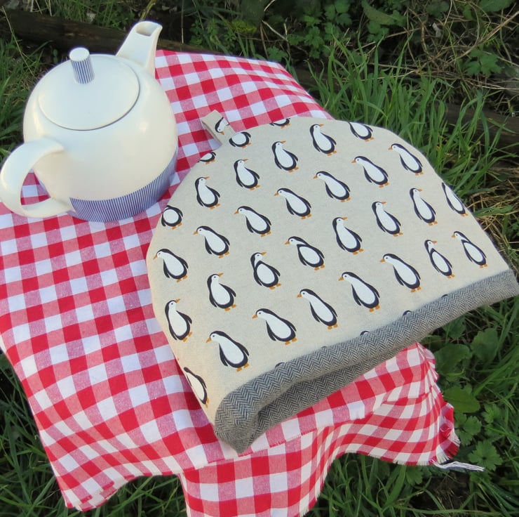 A tea cosy, size large. To fit a 4 - 5 cup teap... - Folksy