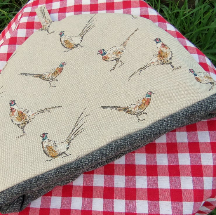 A tea cosy, size large. To fit a 4 - 5 cup teap... - Folksy