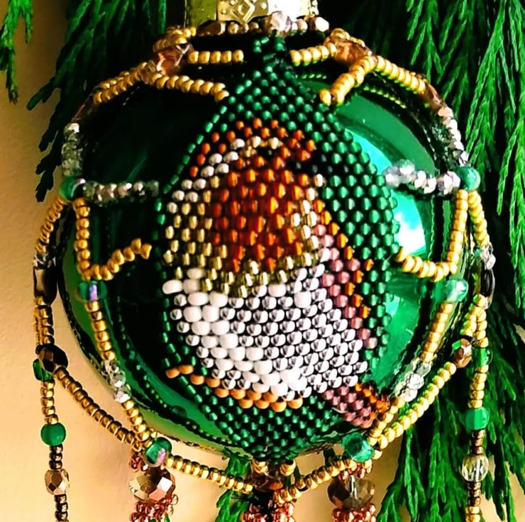 Robin Hand Beaded Green Christmas Bauble Tree D... - Folksy