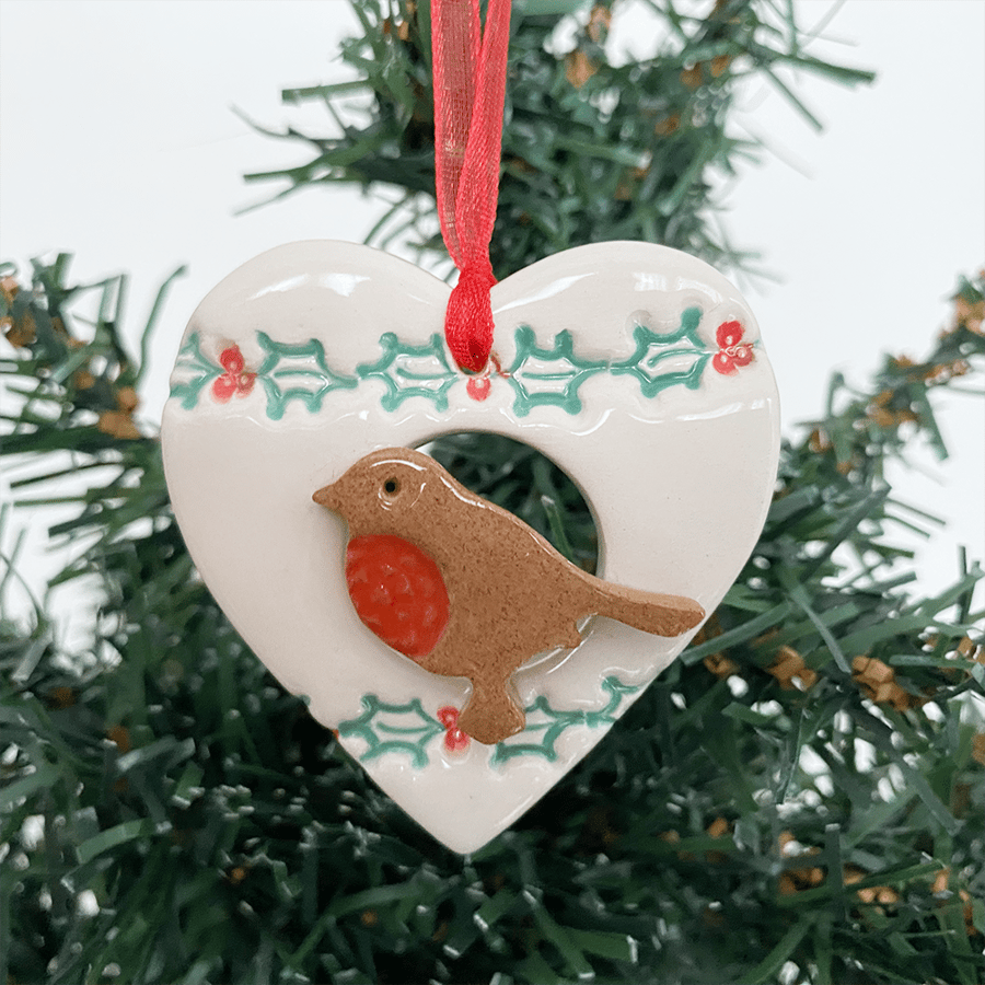Small Robin heart decoration with holly leaves - Folksy