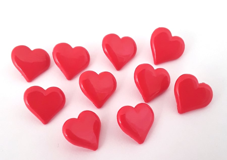 10 red gloss heart shaped Buttons 15mm - Folksy