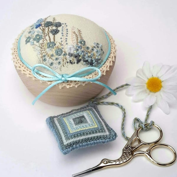 Pincushion Gift Set, Embroidered Pin Cushion,Sc... - Folksy