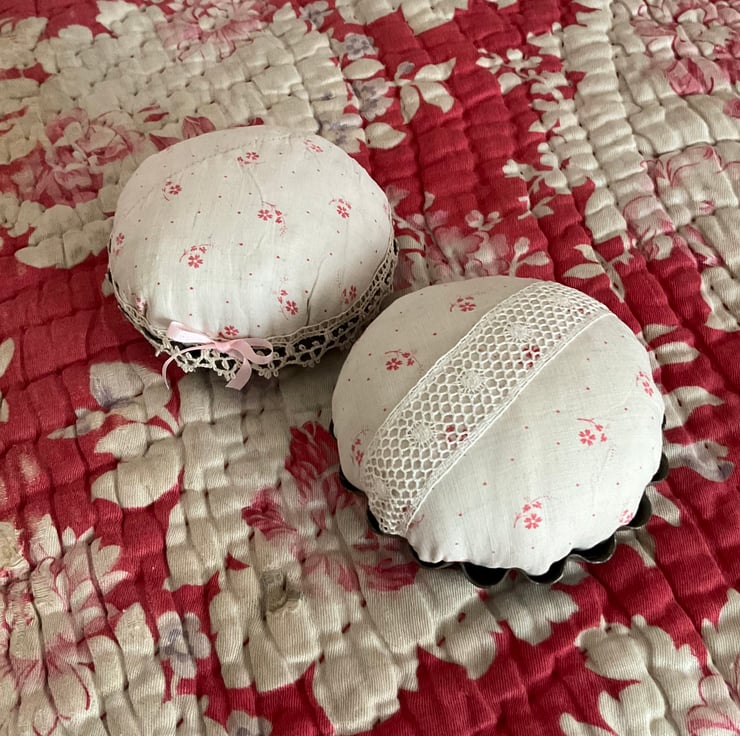 Vintage Pin cushion - Folksy