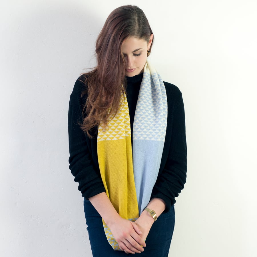 SECONDS SUNDAY Knitted triangle wrap snood - Folksy