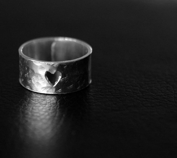 Pierced and Hammered Heart ring in Sterling Sil... - Folksy