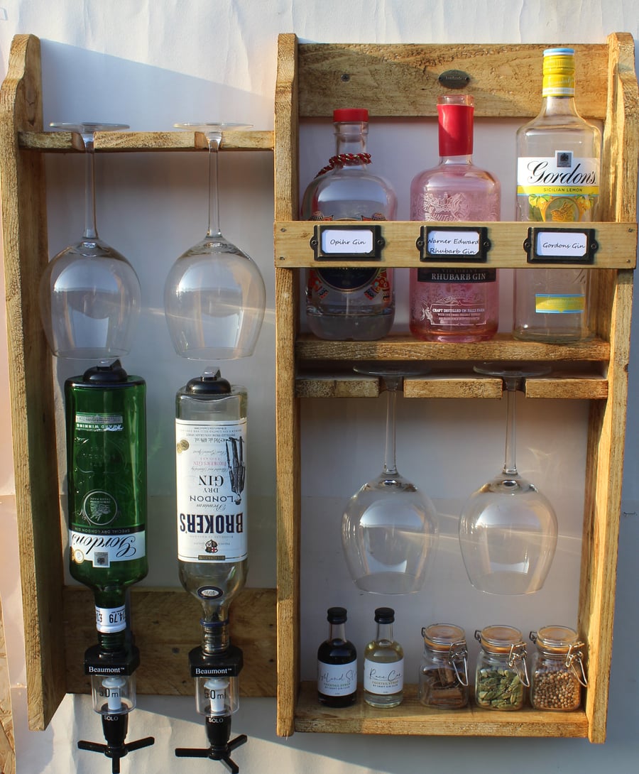 Gin rack, 5 bottles & 4 goblet glass's - Folksy