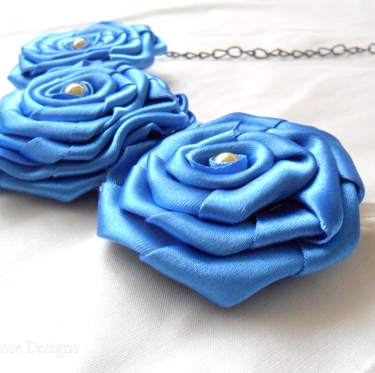 Statement necklace in azure blue satin - Folksy