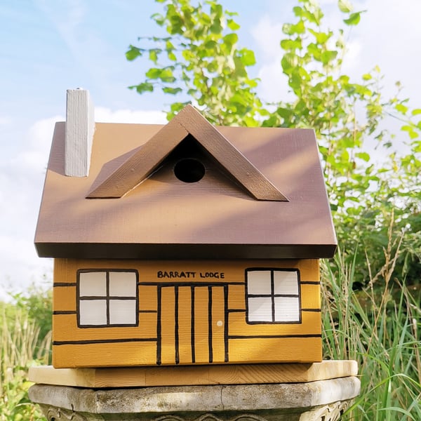 Handmade garden gifts and pet accessories on Folksy