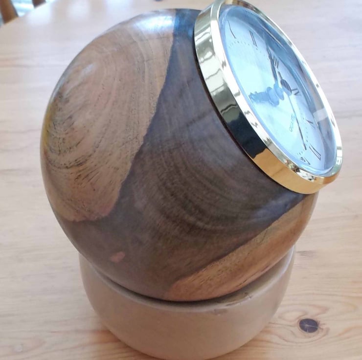 Crown green bowl clock - Folksy