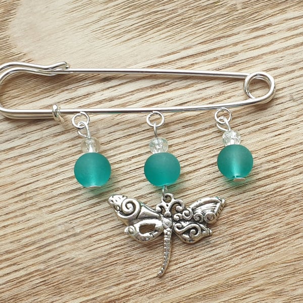 Kilt Pin Brooch with Sea Green Glass Beads and ... - Folksy