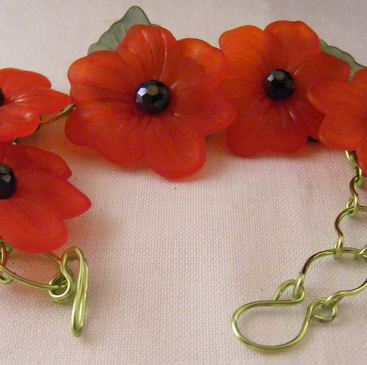 Poppy Bracelet. - Folksy