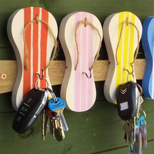 Key clothes dog lead rack with 4 brass hooks o... - Folksy