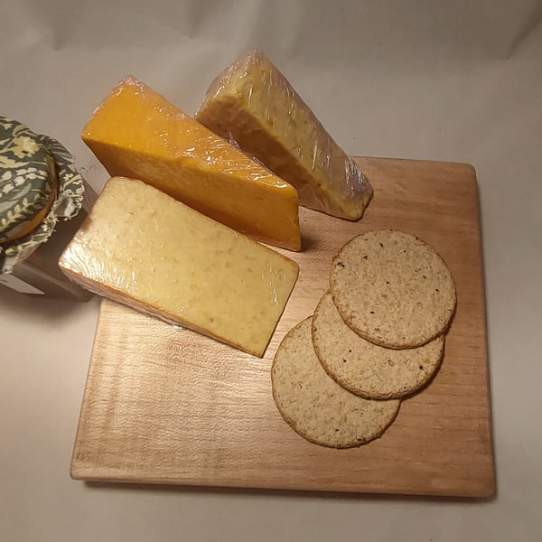 Handcrafted sycamore chopping board - Folksy