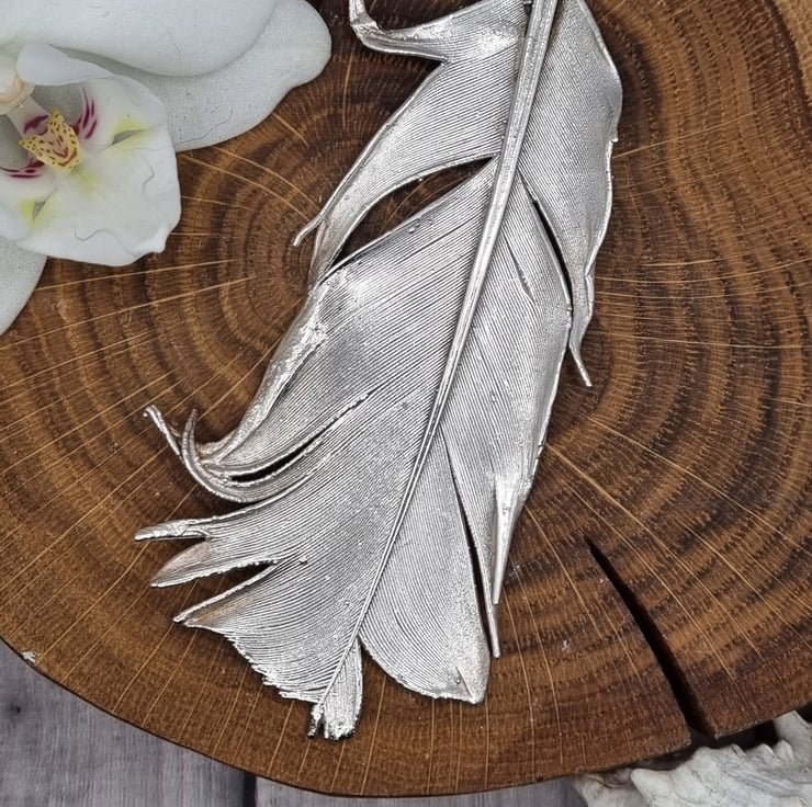 Real feather preserved in silver, pendant necklace - Folksy