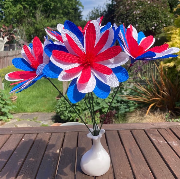 Jubilee Union Jack Paper Flower Decorations - Folksy