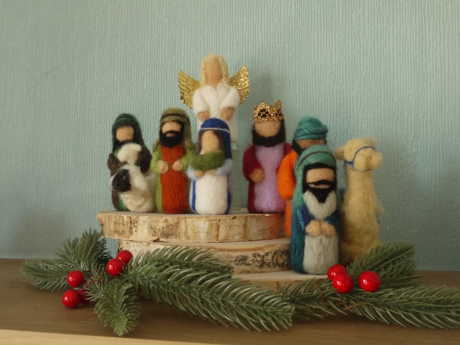 Needle Felted Handmade 9 Piece Nativity - Folksy